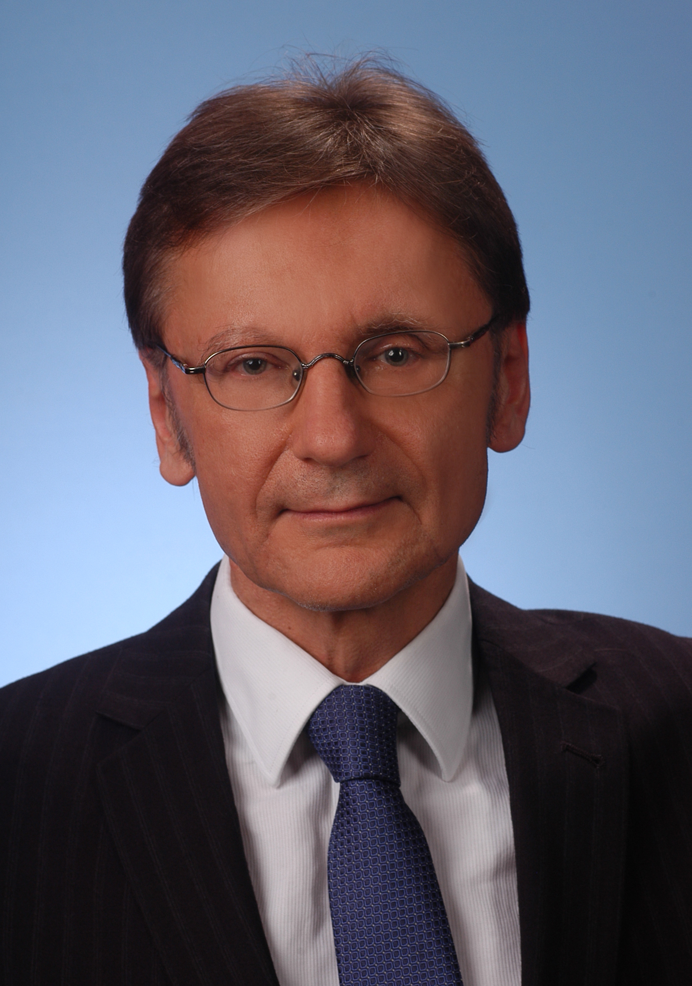 Jerzy Kozminski - The Trilateral Commission